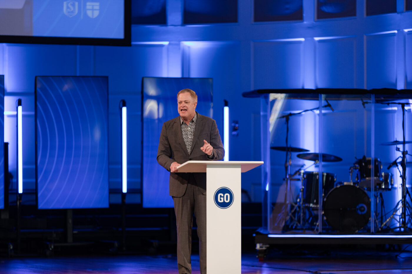 Shedding Light through Images: Adams Lectures Emphasize the Use of ...